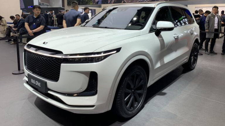 Os carros elétricos chineses tiveram um dos melhores meses de vendas e ...